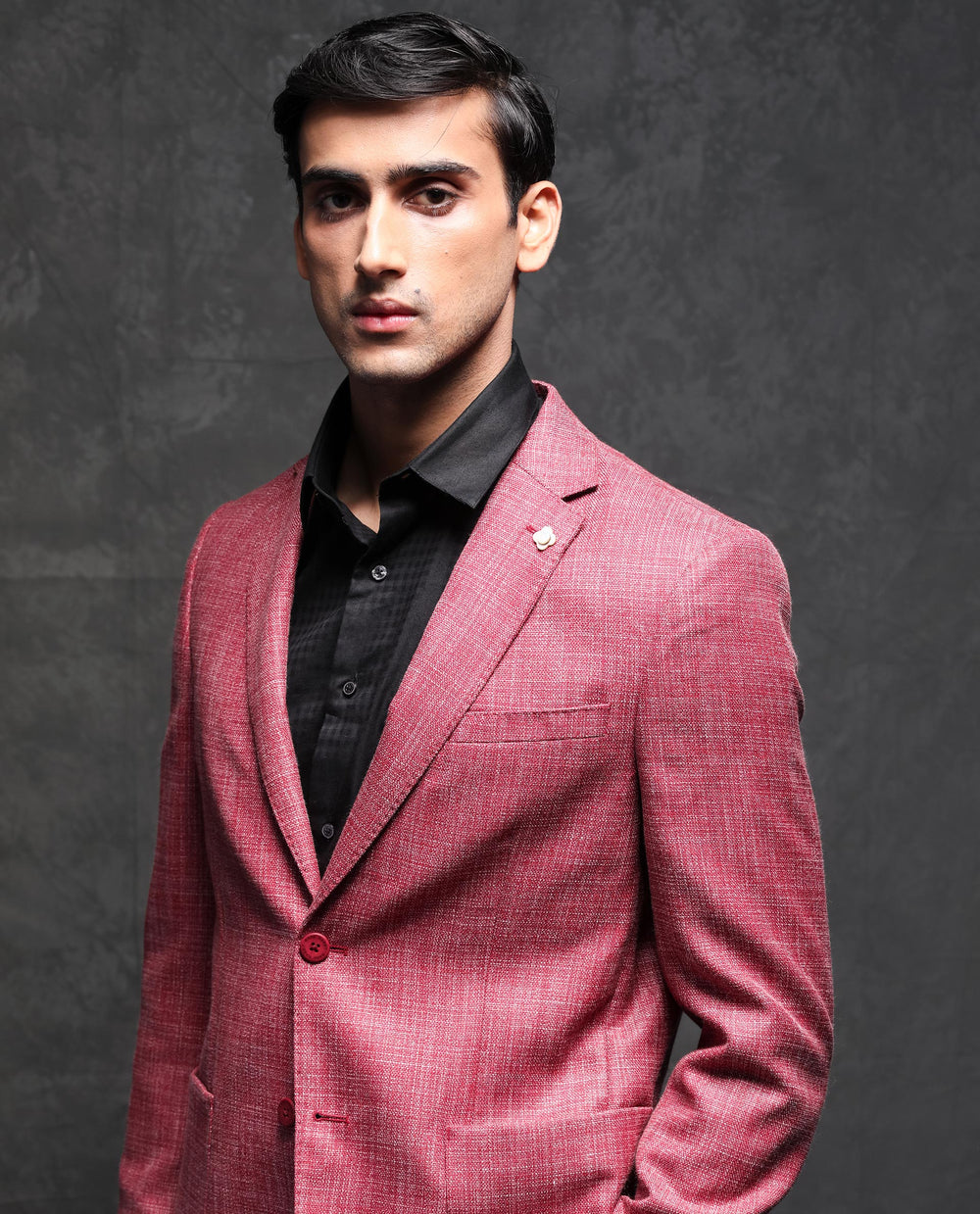 Rare Rabbit Men's Drew Red Polyester Viscose Fabric Notch Lapel Single