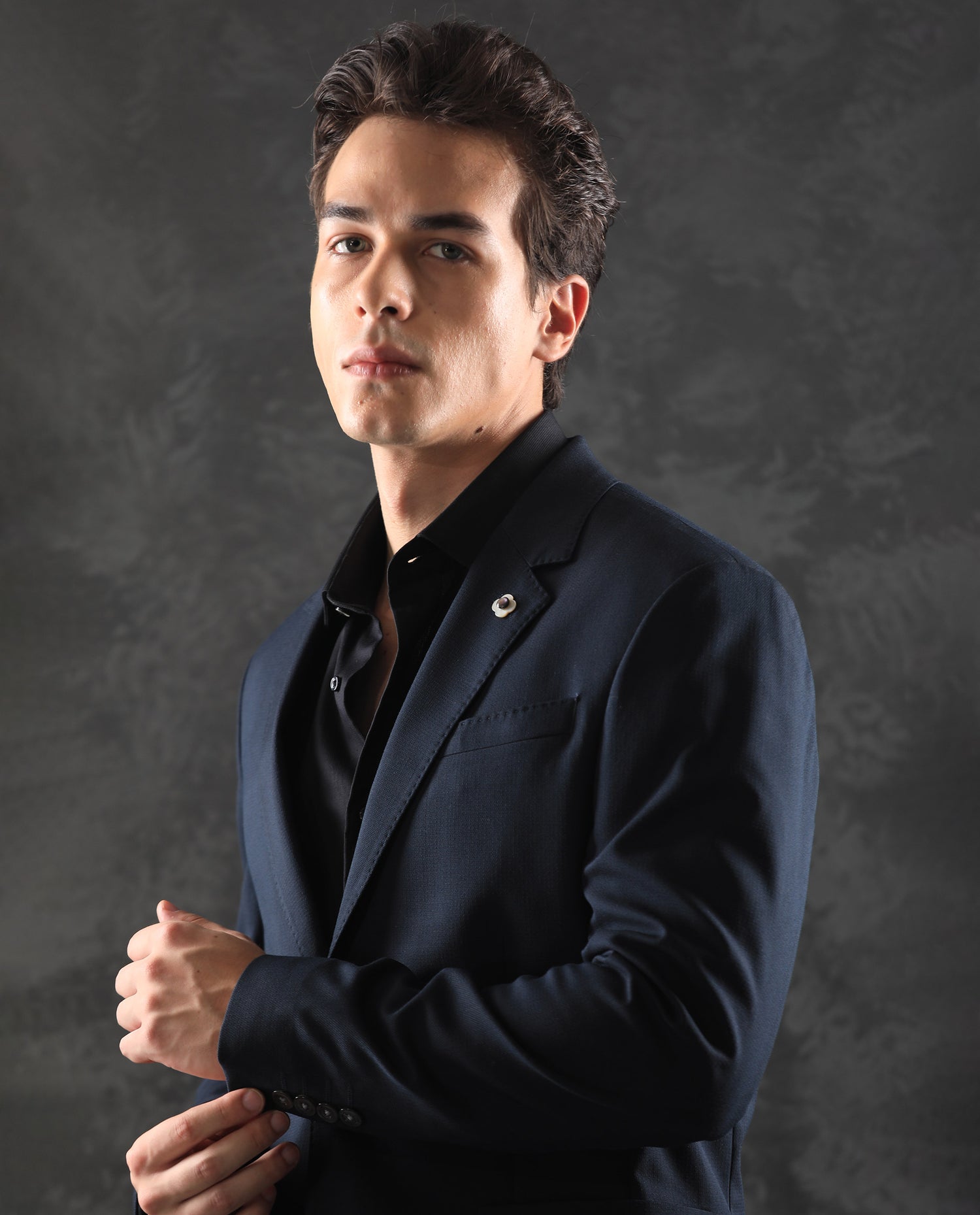 Rare Rabbit Men's Zanza Navy Polyester Viscose Fabric Notch Lapel Butt