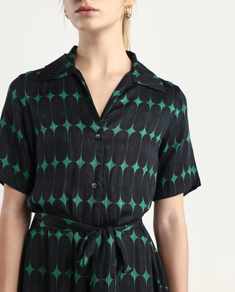 Buy Millington - Green Geometric Print Midi Dress| Rareism