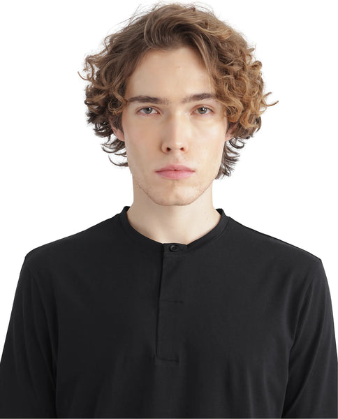 Buy Purt - Black Regular Fit Plain T-Shirt| Rare Rabbit