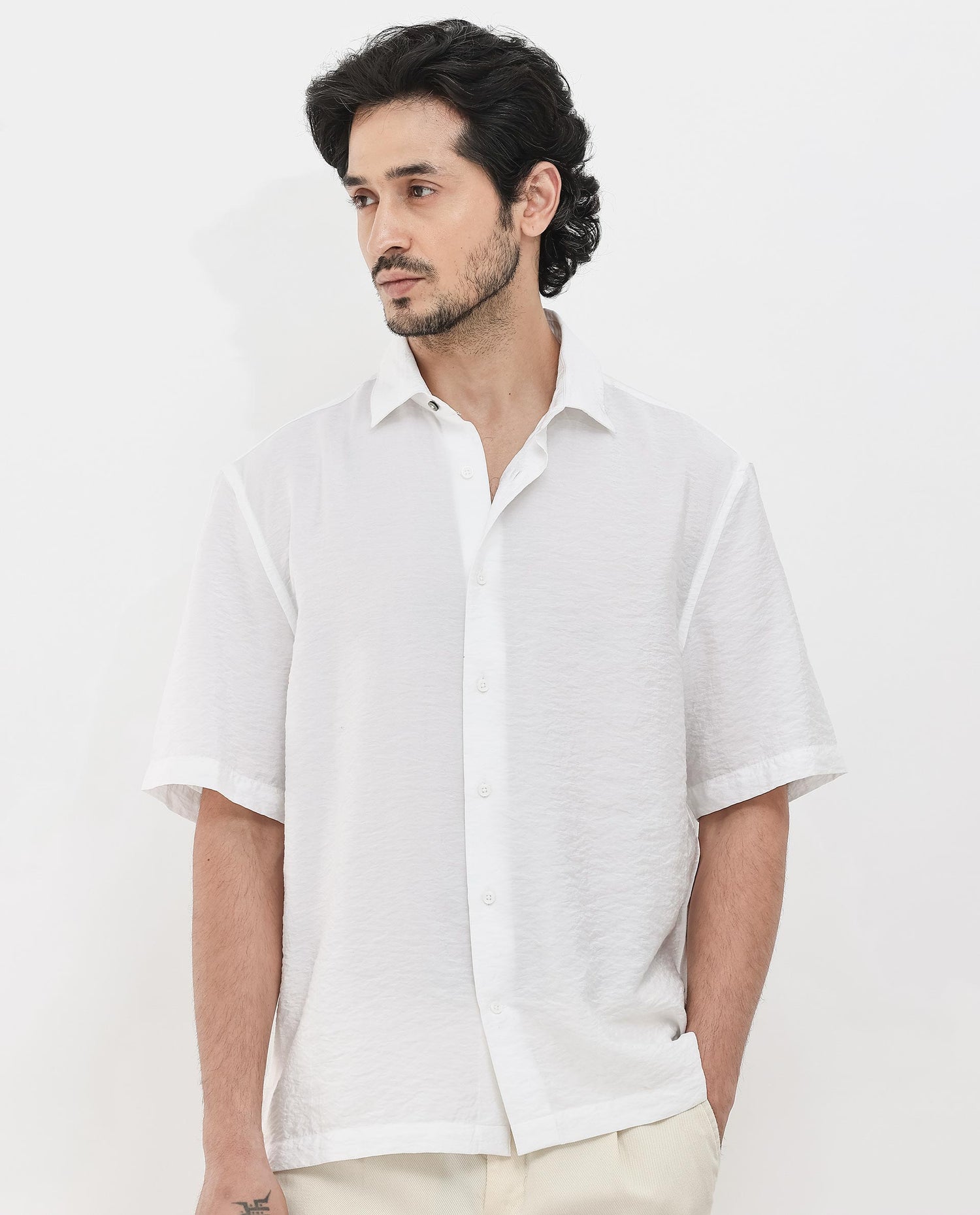 Rare Rabbit Men's Flo White Viscose Fabric Half Sleeves Boxy Fit Creas