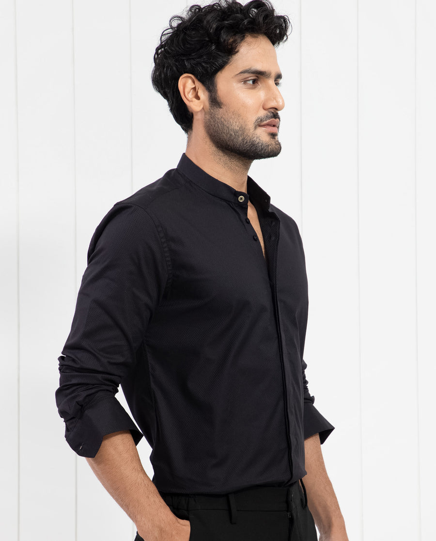 RARE RABBIT MEN'S BLACK FULL SLEEVES MANADARIN COLLAR SHIRT